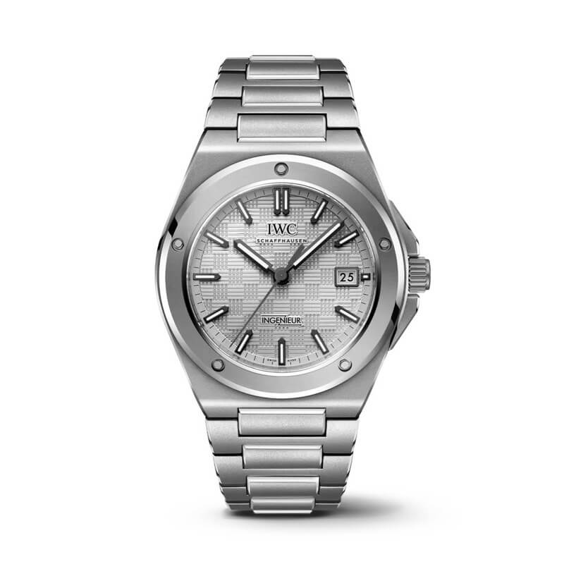 What Are The Best Titanium Watches To Buy And Invest In 2025?